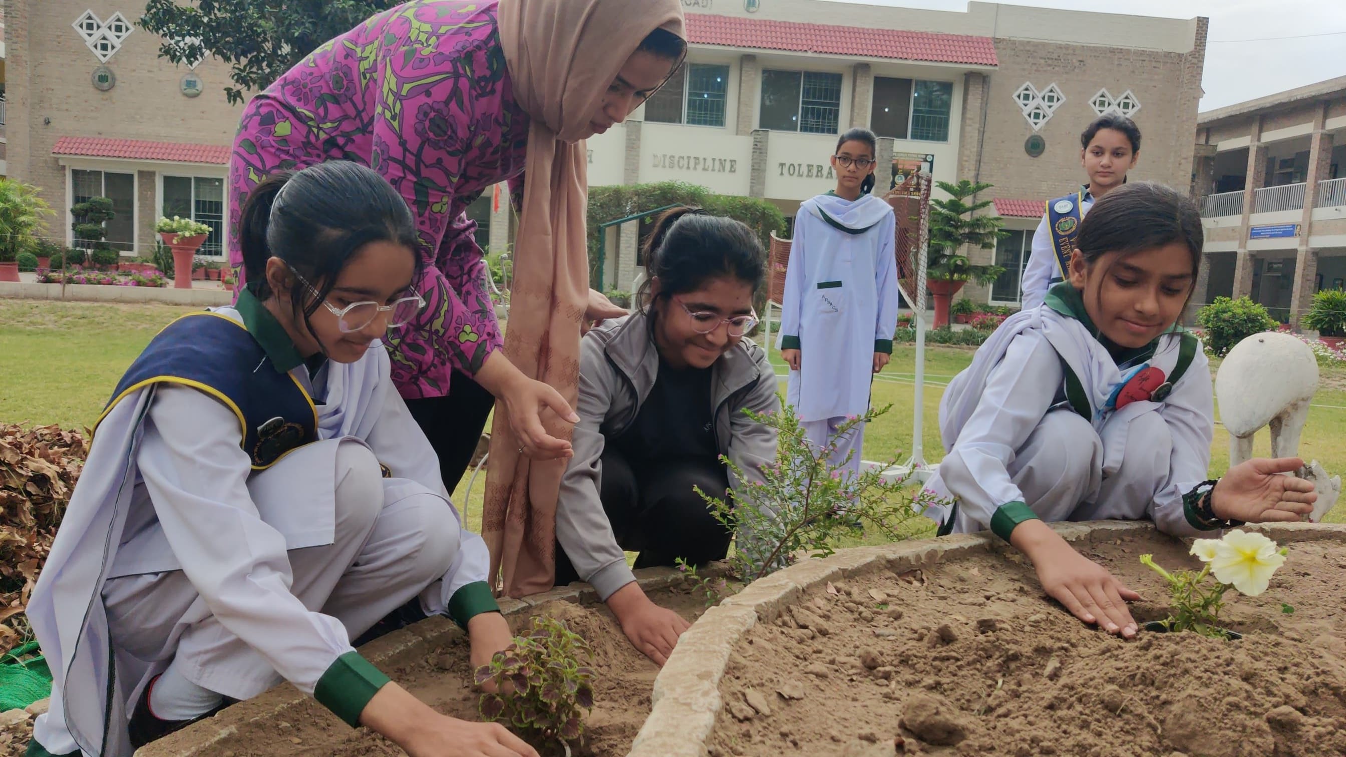 Lahore Garrison Education System
